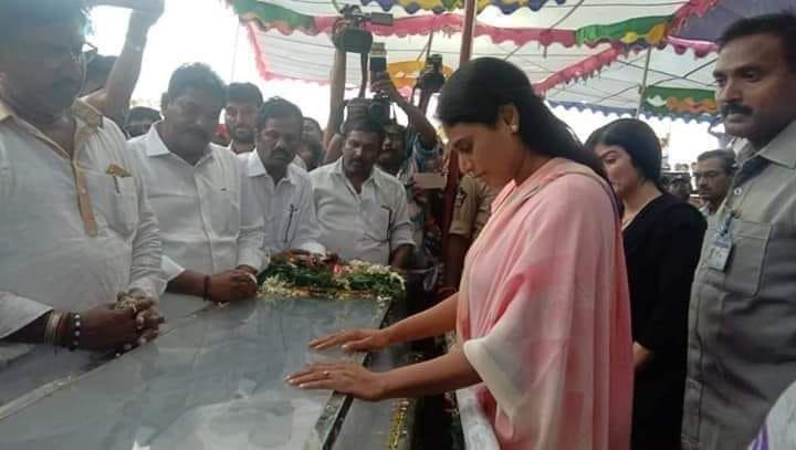 YS Vivekananda Reddy’s Murder: Conspiracy Theories Amid ‘Politics’ Over Death | NewsClick